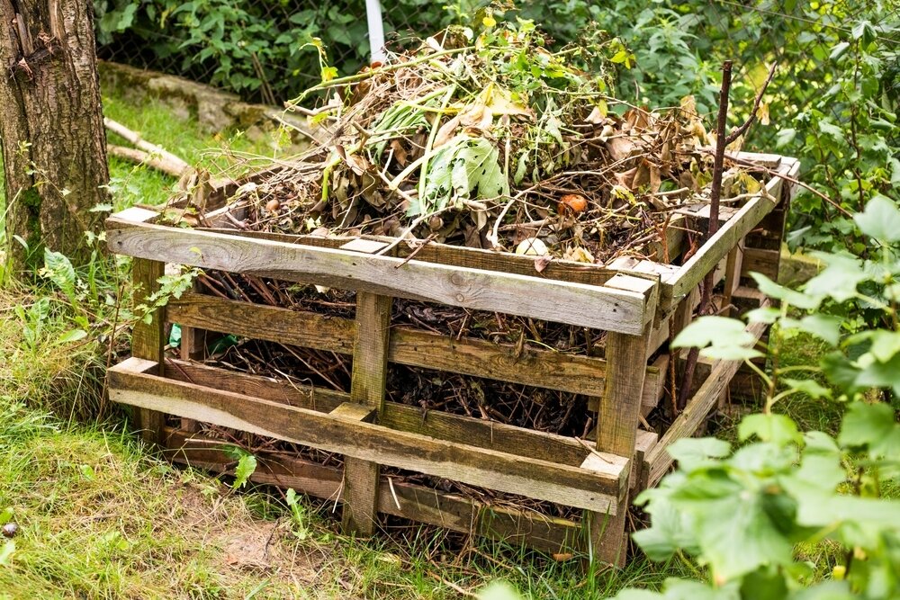 How to make a compost bin - Knights Garden Centres